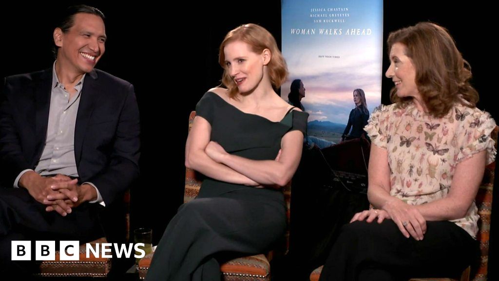 Film 'turns classic Western on its head' - BBC News