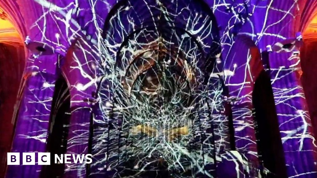 Exeter Cathedral bathed in colour and light - BBC News