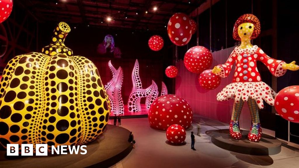 Manchester International Festival attracted 325,000 visitors - BBC News