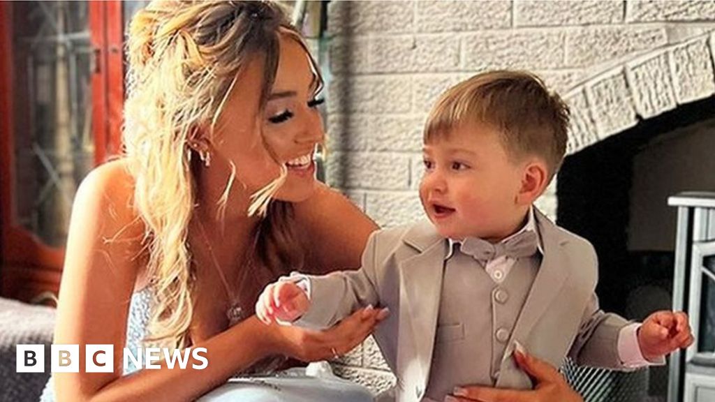 My one-year-old son was my prom date - BBC News