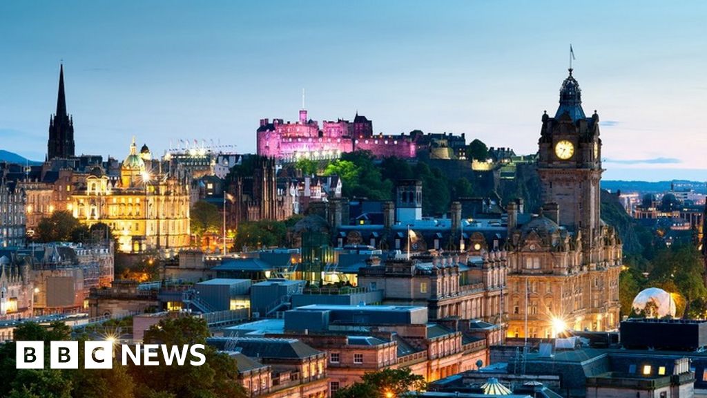 Night mayor plan to curb disputes in Edinburgh - BBC News