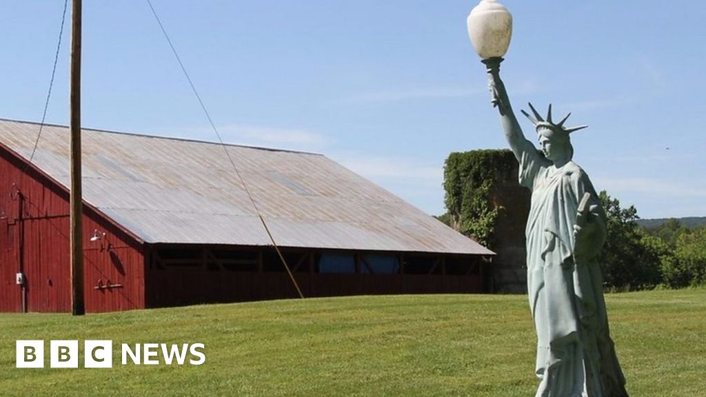 Trump is seen as a saviour in this Tennessee town - BBC News