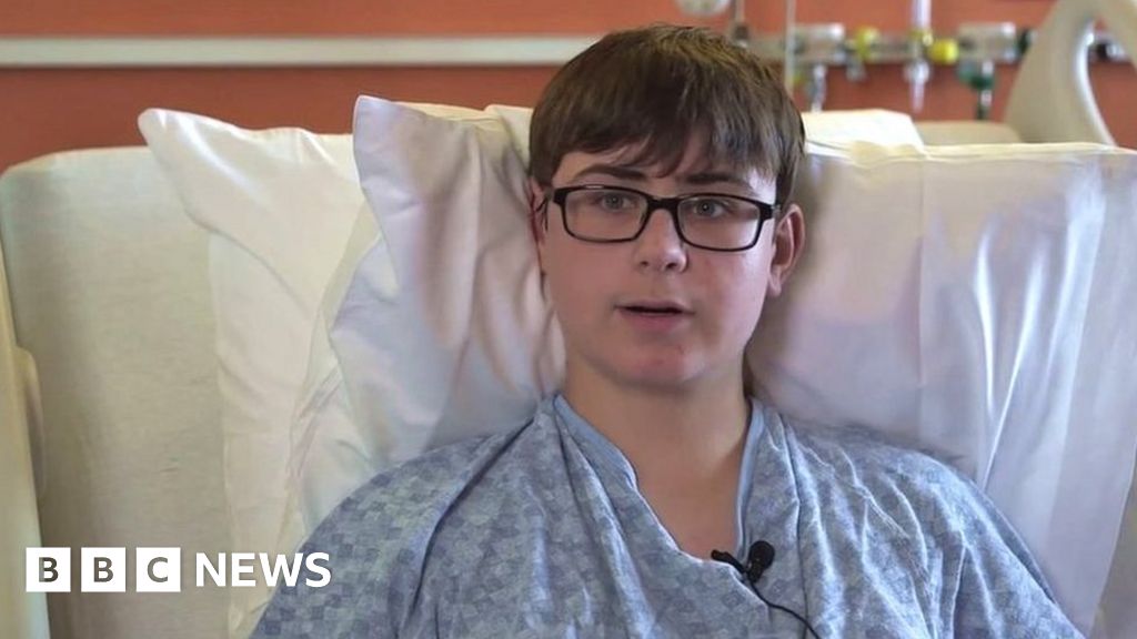 Shark attack 'won't bring my life down' says US teen who lost arm - BBC ...