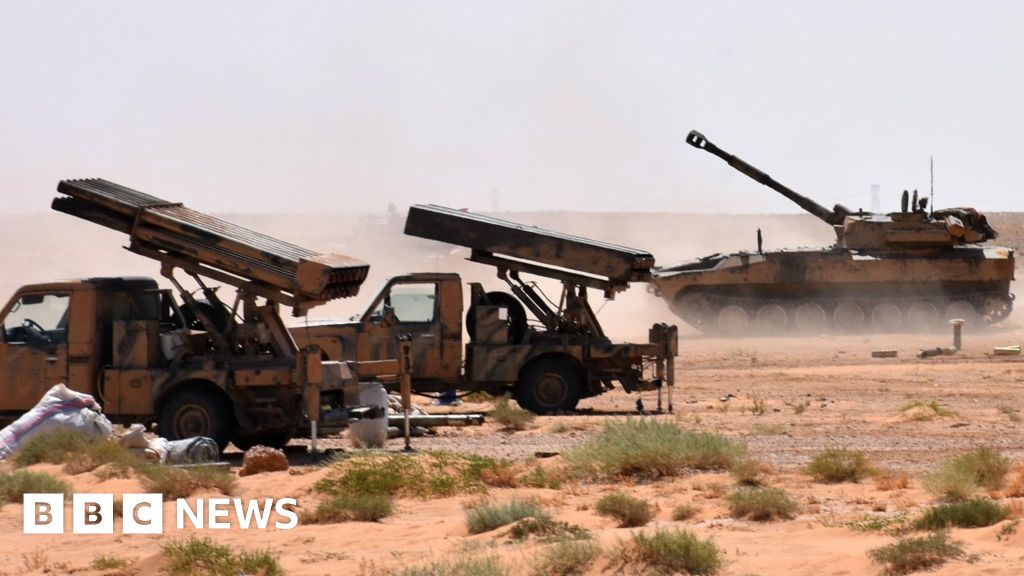 IS conflict: Syrian army closes in on Deir al-Zour