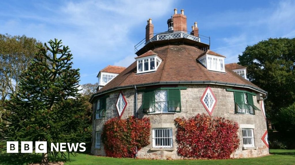 Work to protect 26,000 shells at A la Ronde completed