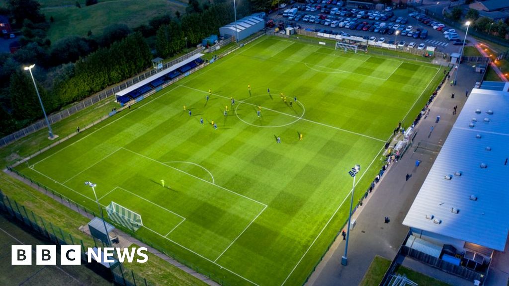 AFC Dunstable chairman offers to give club away for free