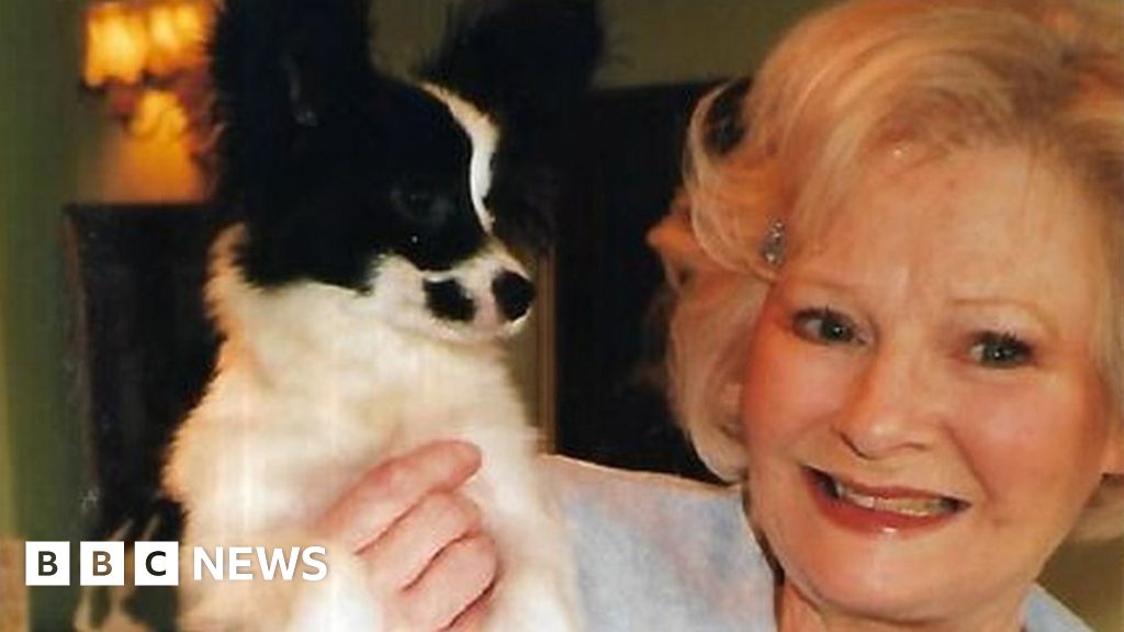 Maids Moreton: Murder accused 'sent love poems to victim'