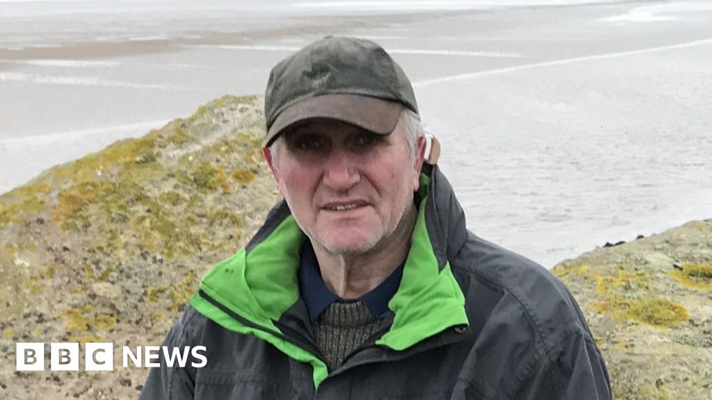 Salmon fisherman Nigel Mott due quota compensation - BBC News