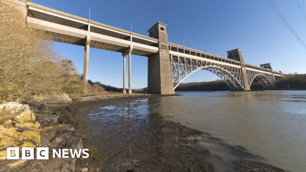 Third Menai crossing study to look at adding power cables - BBC News