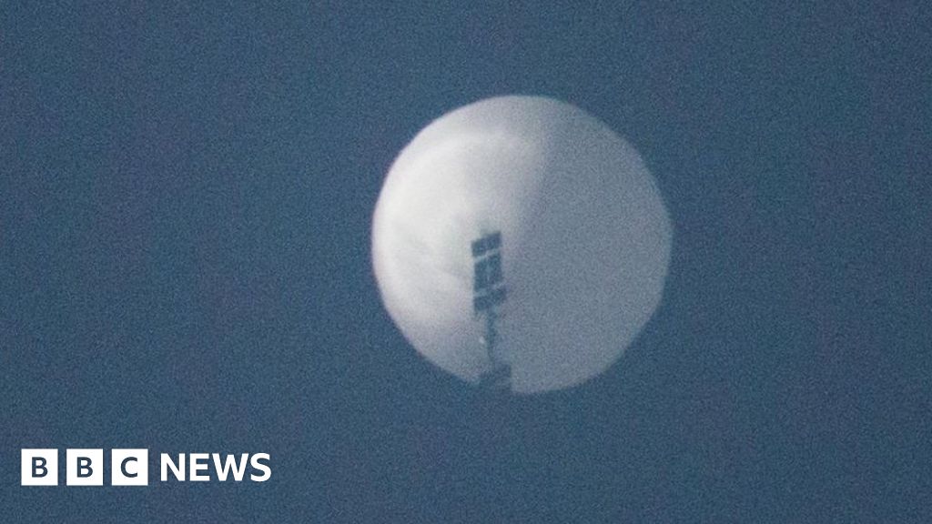 Suspected Chinese spy balloon was 200ft tall - US defence official Suspected Chinese spy balloon was 200ft tall - US defence official