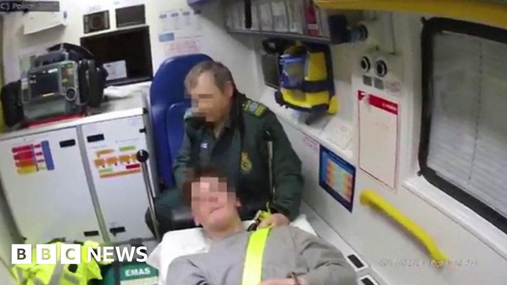 Law to tackle attacks on emergency staff - BBC News