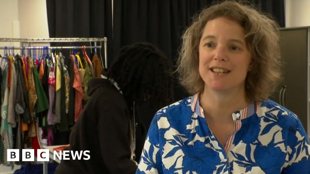 Birmingham academy to tackle 'creative skills shortage' - BBC News