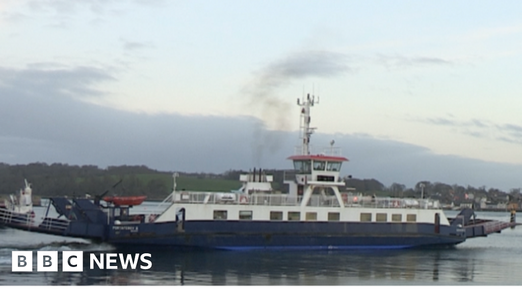 Portaferry-Strangford Ferry 'must sail earlier' - BBC News