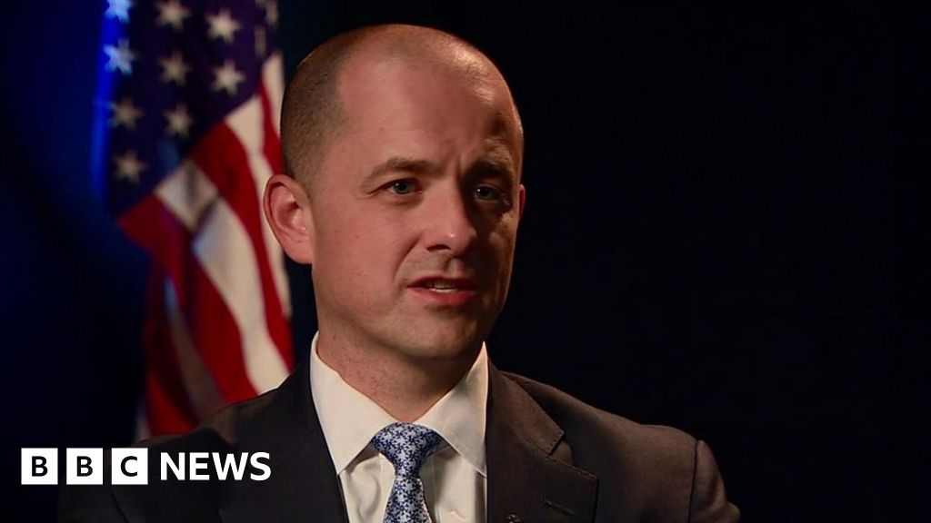Meet Evan McMullin, the newest US presidential candidate - BBC News