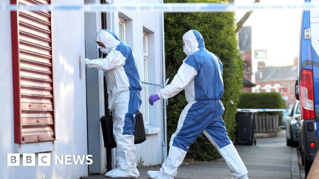 Belfast: Jordan Kennedy jailed after admitting mother's murder - BBC News