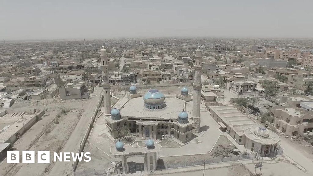 Inside post-IS Falluja - BBC News