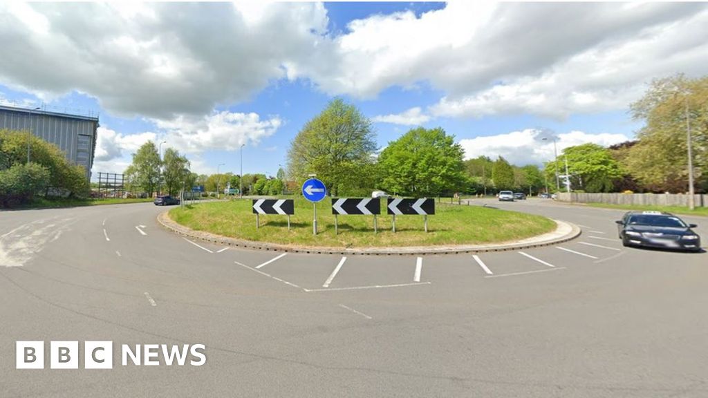Road closures as Stone roundabout scheme continues