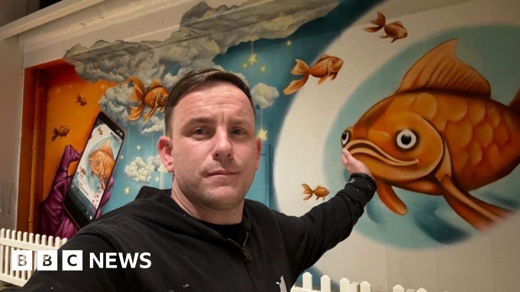 Peterborough artist says creating shopping centre mural is 'big win ...