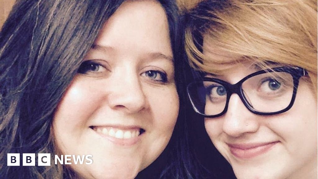 Royal photo mum: It's changed our lives - BBC News