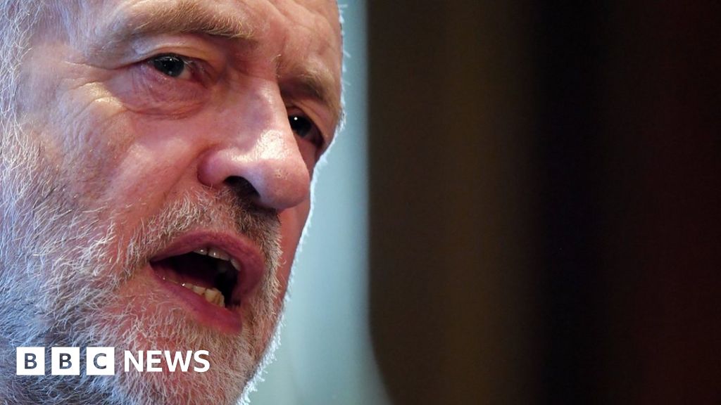 Jeremy Corbyn issues post-Brexit economy pledge - BBC News