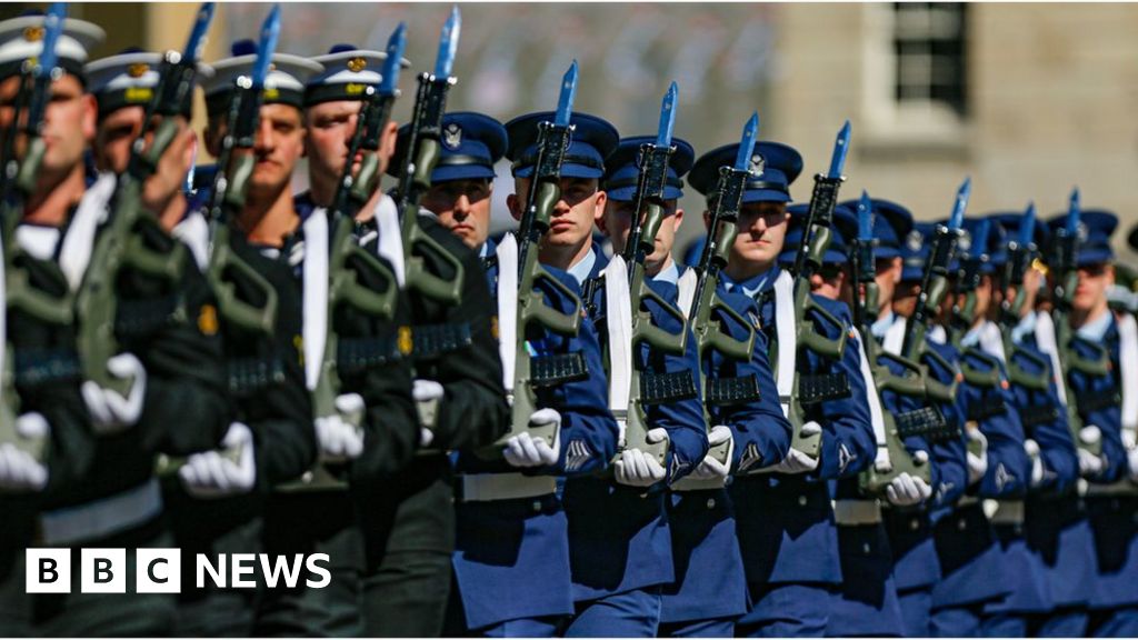 Ireland defence spending to grow to €1.5bn by 2028 - BBC News