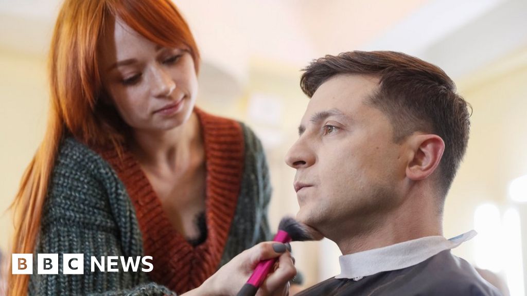 Ukraine Election Why Comic Zelensky Is Real Threat To Poroshenko Bbc