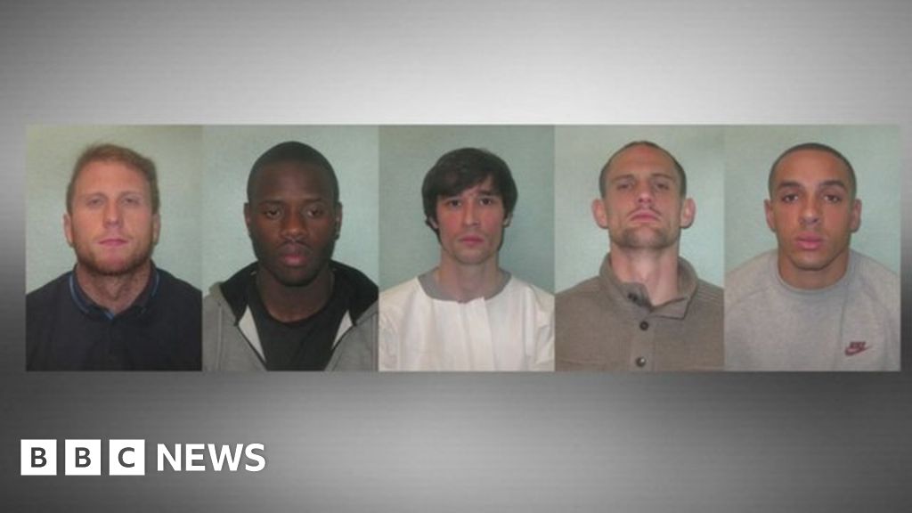 Gang convicted of London 'smash and grab' raids - BBC News