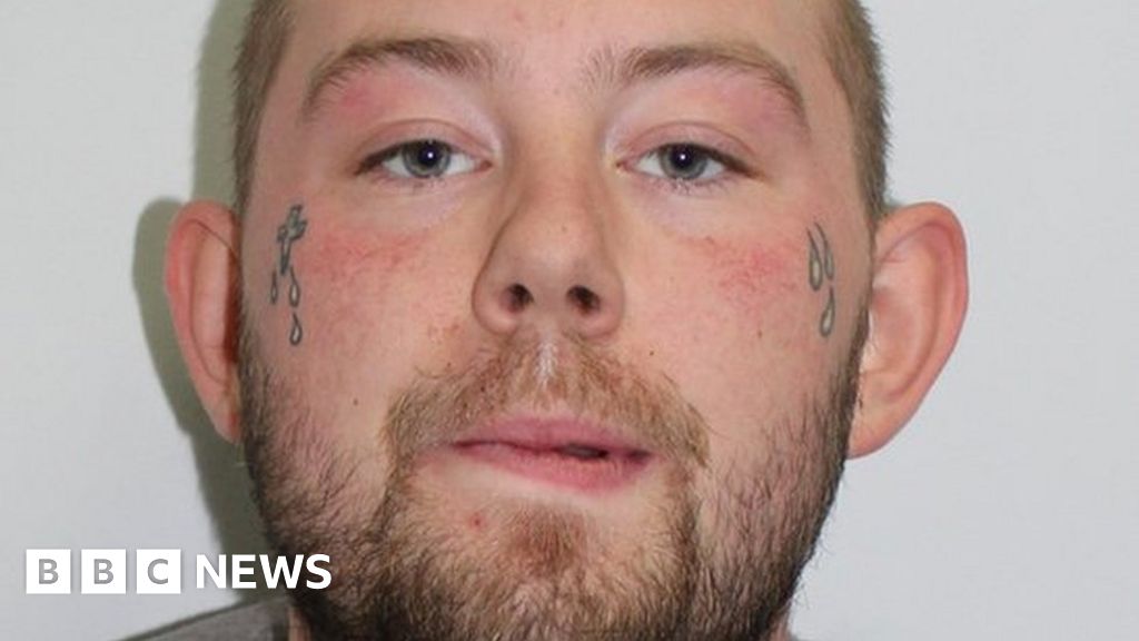 East London acid attack: Image of suspect released - BBC News