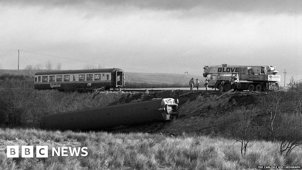 Weekly paper review: LVF murder appeal and train crash anniversary