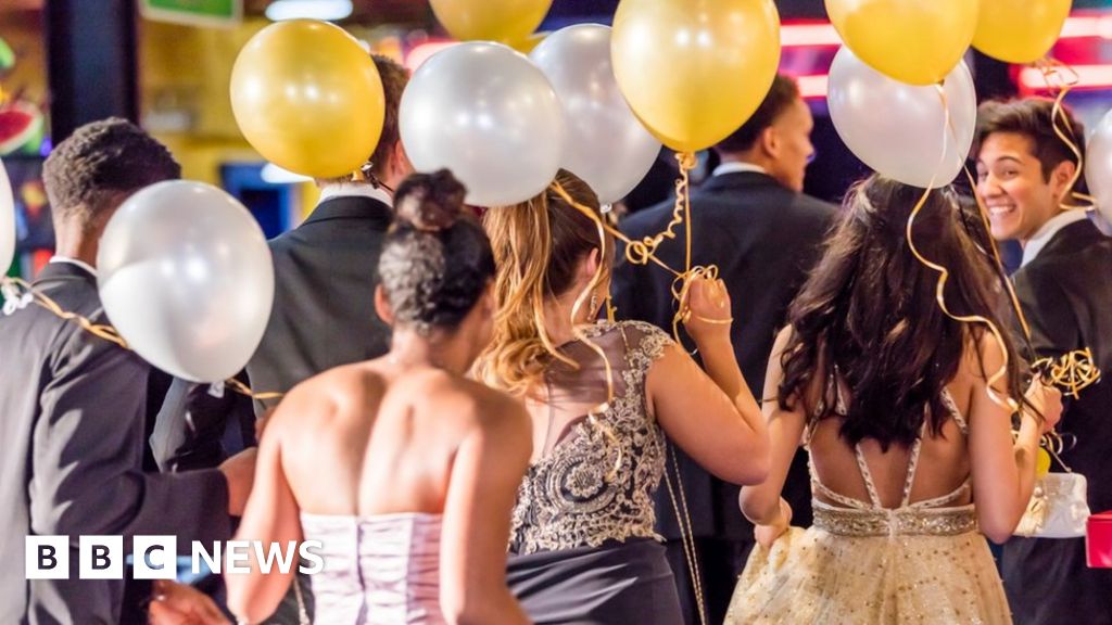Prom outfits initiative to help students get to ball - BBC News