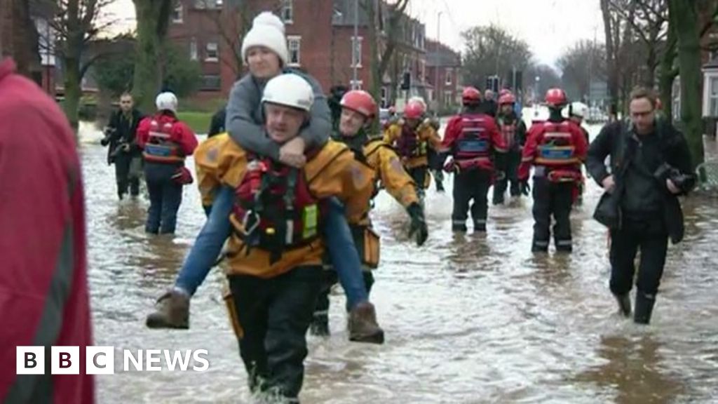 Storm Desmond: 'It's the second time we've gone through it' - BBC News