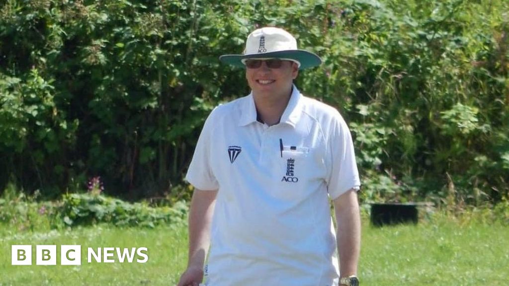 Tributes as Cumbria cricketer Arthur Lamb dies aged 31 - BBC News