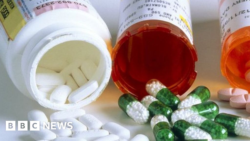 Are doctors prescribing too many drugs? - BBC News