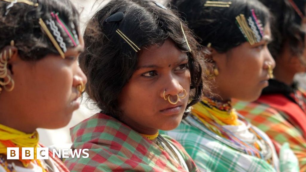 Why a million Indian tribal families face eviction - BBC News