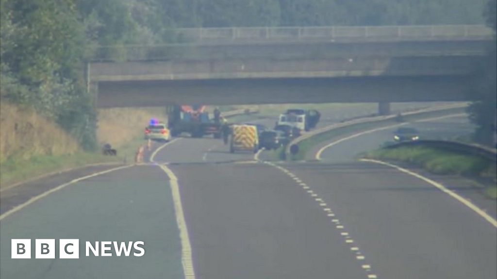 A174 reopens after stolen car crashes during police pursuit - BBC News