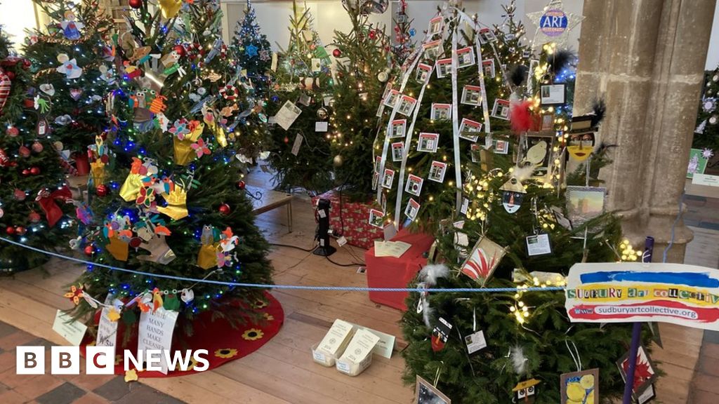 Sudbury Arts Centre displays 72 Christmas trees as first event - BBC News