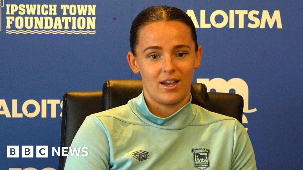 Ipswich Town Women's Portman Road debut a 'perfect opportunity' - BBC News