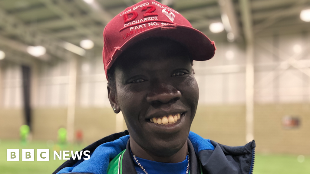 Hull asylum seeker football team Acorn FC makes history - BBC News