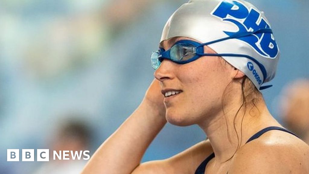 The para-swimmer who found her freedom in the water - BBC News