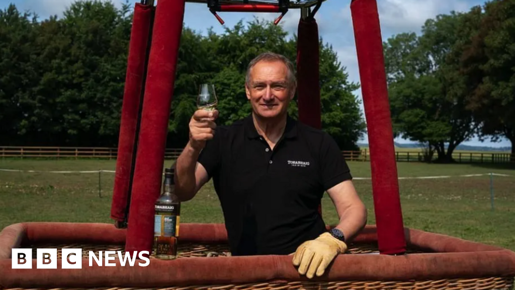 Sir David Hempleman-Adams to cross Atlantic in open basket