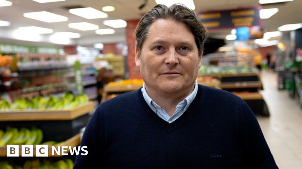 Cost of living: Hard to control food prices, Filco boss says - BBC News