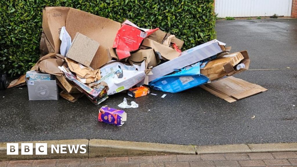Stickers issued for unsafe cardboard collections in Nuneaton and ...