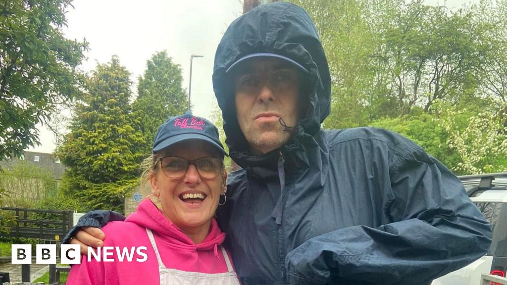 Peak District chip shop the Toll Bar celebrates 100th anniversary
