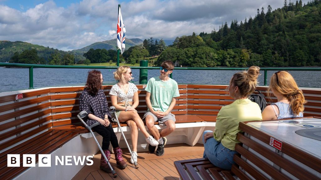 Bid to attract international visitors to the Lake District - BBC News