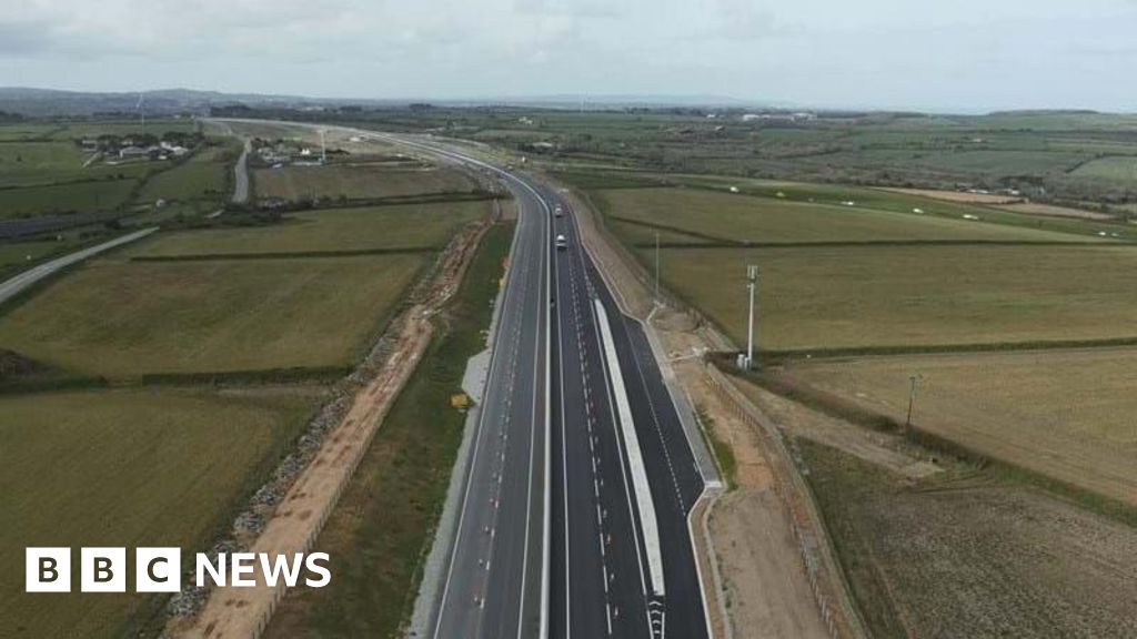 Cornwall's A30 road to close for National Highways works - BBC News