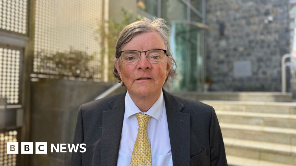 Guernsey's Revenue Service has 20,000 backlogged tax returns