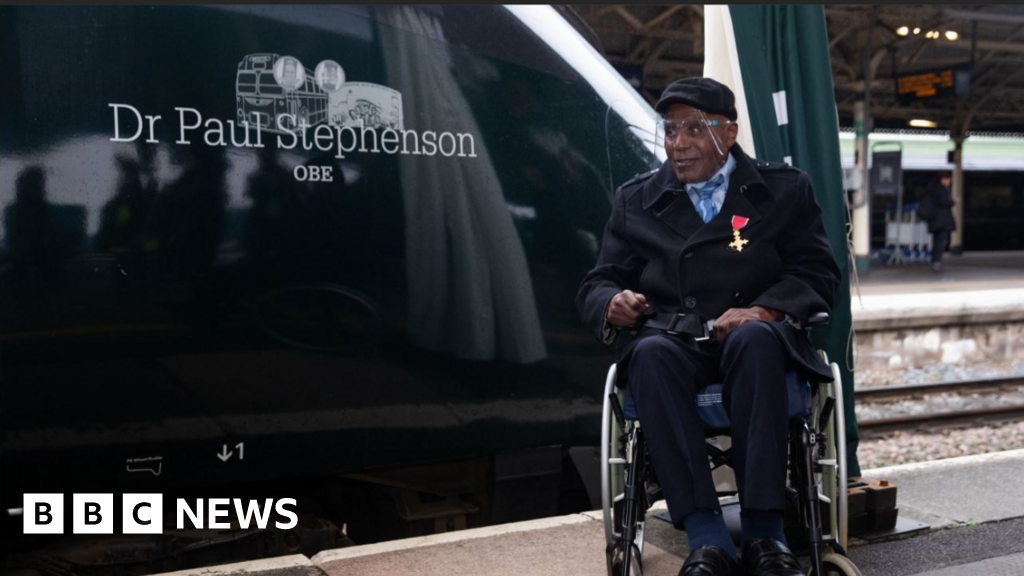 Dr Paul Stephenson: PM tribute to 'inspiring' civil rights leader - BBC ...