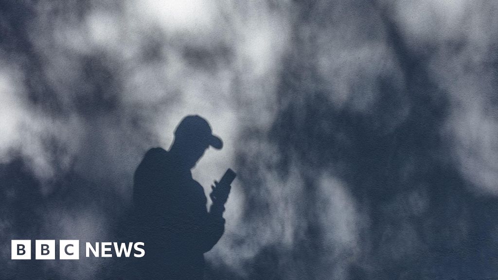 Stalker handed 'landmark' 10-year prevention order - BBC News