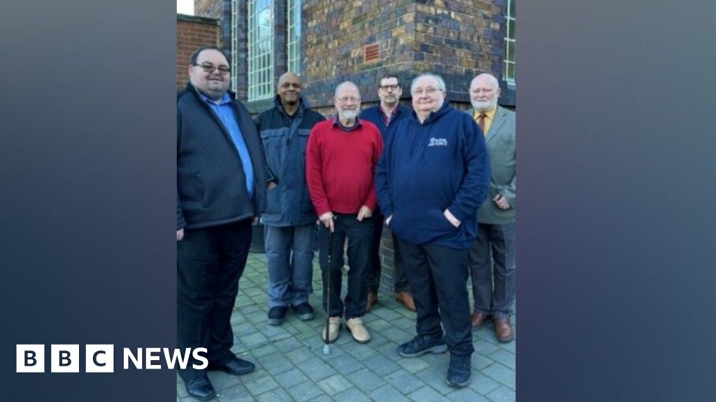 Nuneaton heritage centre 'bowled over' by new boiler donations - BBC News