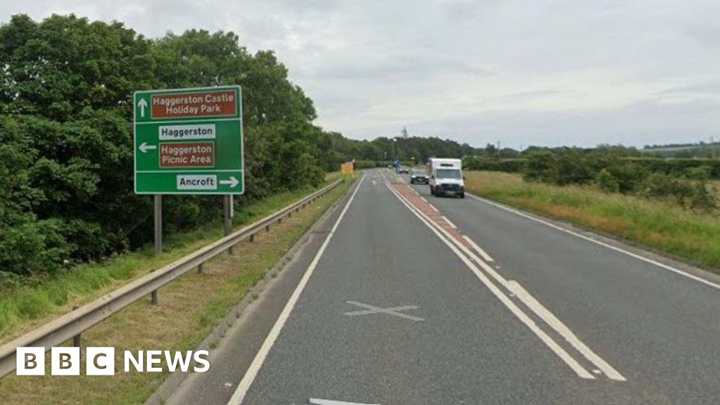 Two people killed in Northumberland A1 crash - BBC News